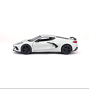 Maisto 1:24 Assembly Line 2020 Chevrolet Corvette Stingray Coupe, White