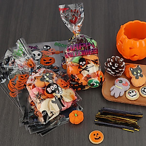 OWill 120 Pcs Halloween Cellophane Treat Bags,Halloween Candy Bags with130 Pcs Gold and Black Twist Ties, Trick or Treat Goodie Bags for Halloween Party Supply-10.6 * 5.1 inch