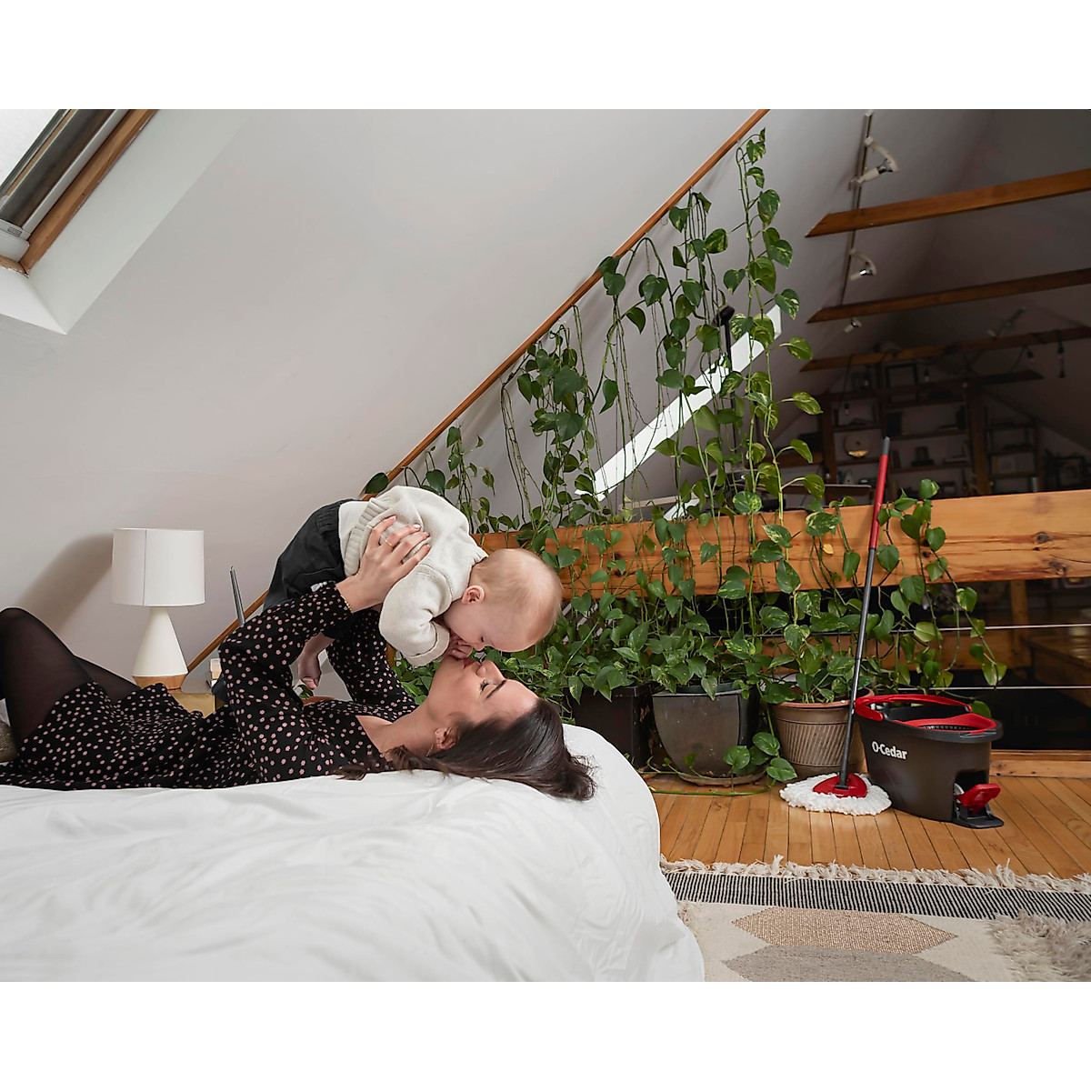 O-Cedar EasyWring Microfiber Spin Mop & Bucket Floor Cleaning System + 2 Extra Refills, Red/Gray