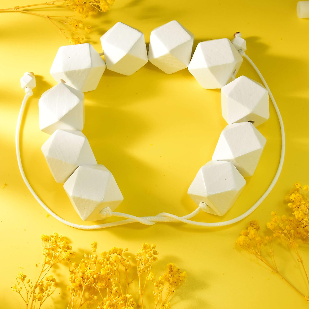 White Beaded Necklace Rock Bone Choker Chunky Costume Pebble Chokers White Statement Necklaces Bones Beads Halloween Costumes for Women Big Large Bead Cosplay Mardi Gras Accessories Carnival Short