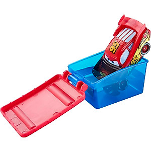Mattel Disney and Pixar Cars Mack Toy Truck & Lightning McQueen Color-Change Car, Dip & Dunk Trailer with 2 Levels & 2 Water Tanks