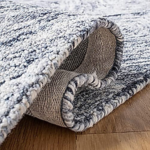 SAFAVIEH Ikat Collection Area Rug - 8' x 10', Silver & Grey, Handmade Wool, Ideal for High Traffic Areas in Living Room, Bedroom (IKT631G)