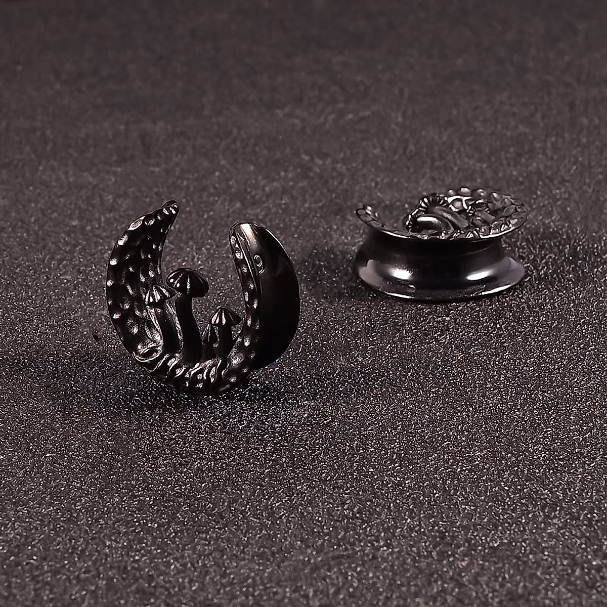 Maxbott 1 Pair Stainless Steel Mushroom Saddle Ear Plugs Tunnels Earrings Gauges for Ears Expander Body Piercing Jewelry (19mm(3/4"), Black)