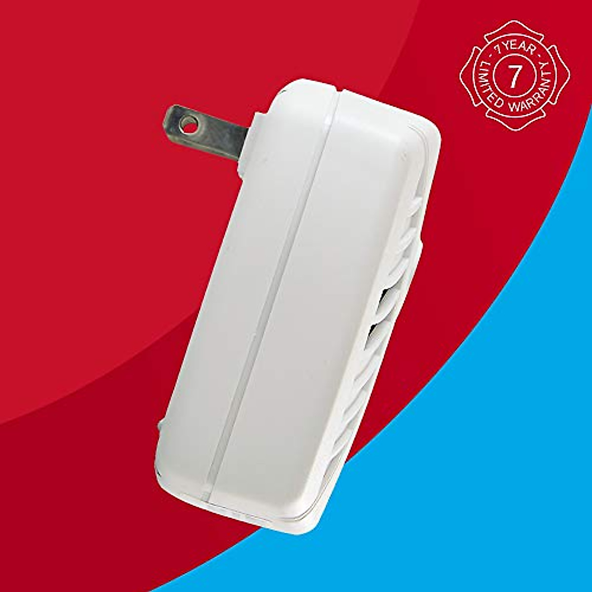 First Alert CO600 Plug-In Carbon Monoxide Detector