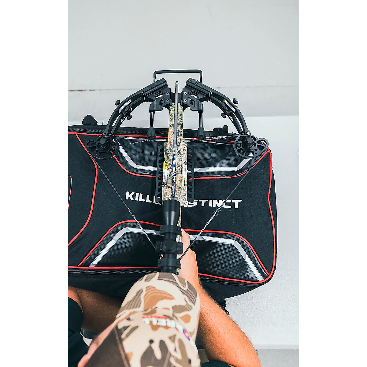 Killer Instinct Hypr Lite Crossbow Bolts 20 inch (6 Pack). These High Velocity Bolts Come in at 370 Grains. Add Them to Your Hunting Accessories on Your Next Outing!