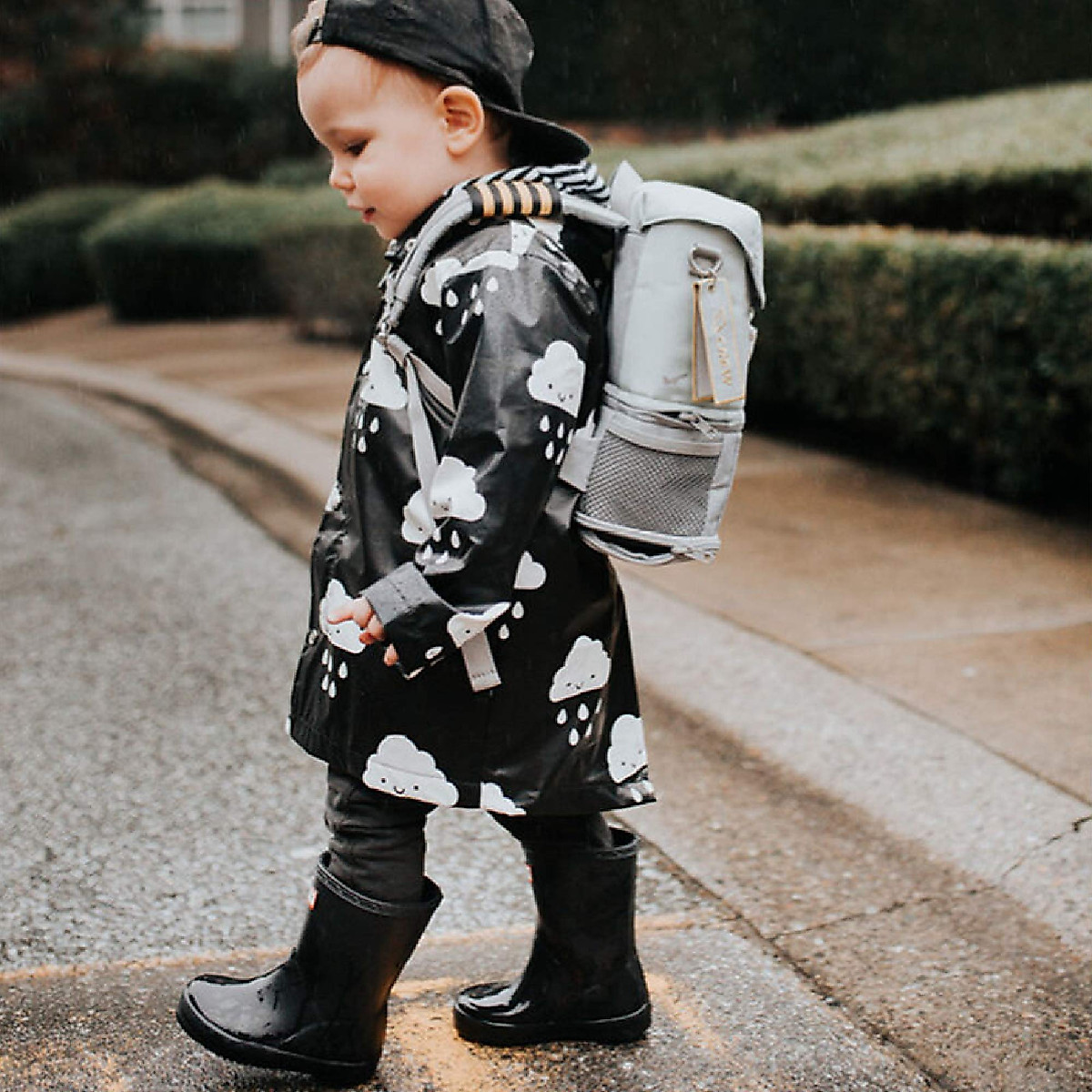 JetKids by Stokke Crew BackPack, White - Kid’s Lightweight Expandable Bag - Great for School & Travel - Adjustable & Water-Resistant - Best for Ages 2-7