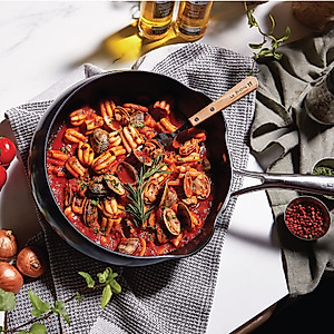 TECHEF - Goody Pan - Wok Stir-fry Pan - PFOA Free, Dishwasher and Oven Safe, Made in Korea (11-in)