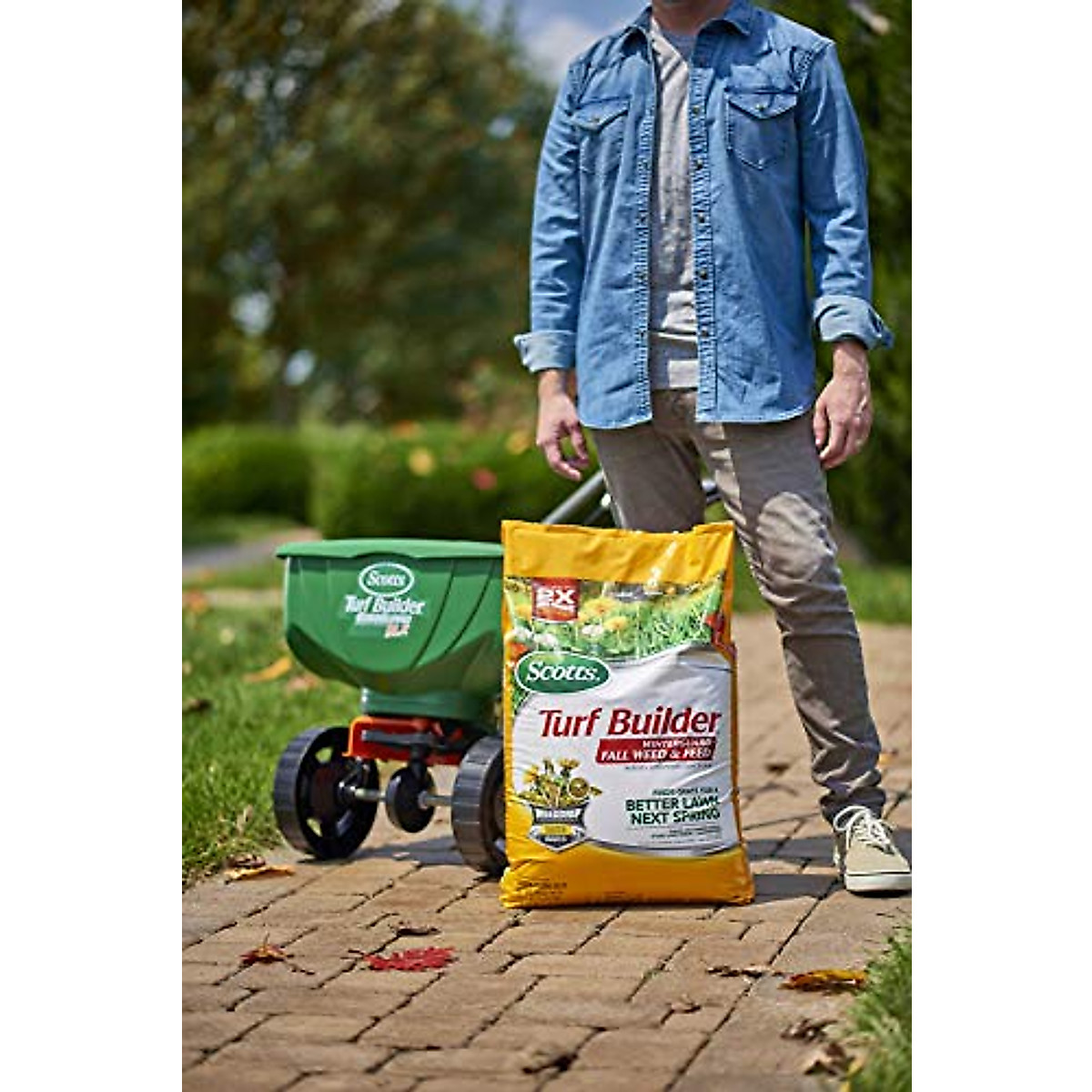 Scotts Turf Builder WinterGuard Fall Weed and Feed 3: Covers up to 15,000 Sq Ft, Fertilizer, 43 lbs.