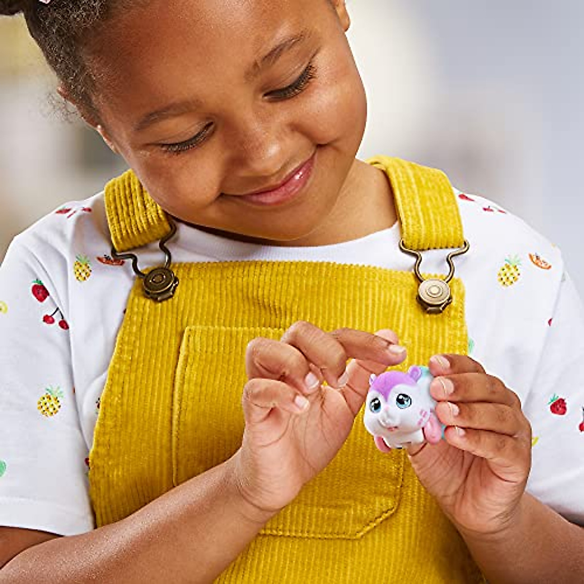 Little Live Pets - Lil' Hamster: Popmello & House Playset | Interactive Toy. Scurries, Sounds, and Moves Like a Real Hamster. Soft Flocked. Batteries Included. for Kids 4+