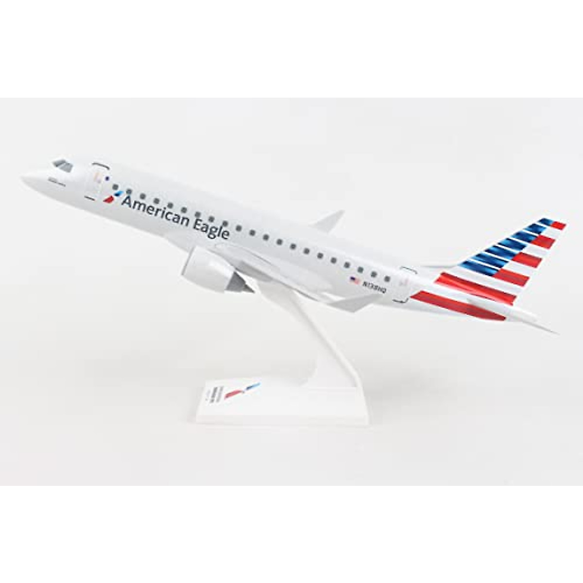 Daron Worldwide Trading SKR763 Skymarks American Eagle ERJ175 1/100 New Livery Republic Model Kit
