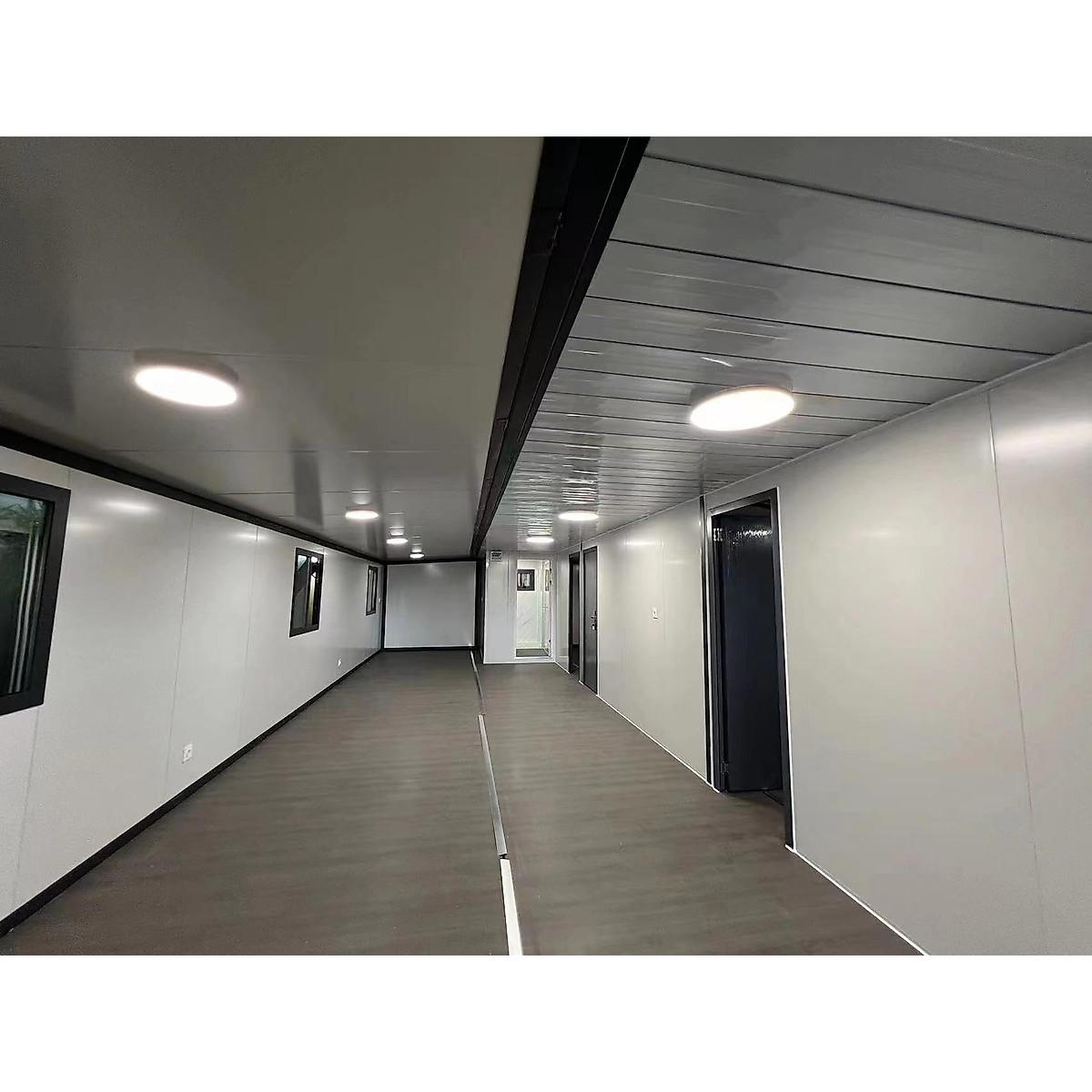 20ft Expandable Mobile House, Portable Prefabricated Home, Weather-Resistant, Fully Customizable