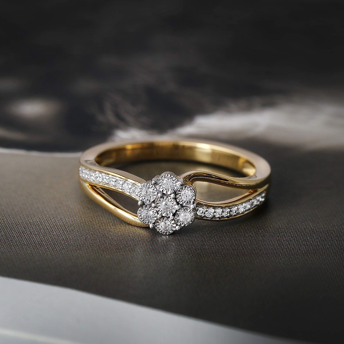 DZON Sterling Silver with Yellow Gold Plating 1/10 Ct TDW Diamond Promise Ring for Her