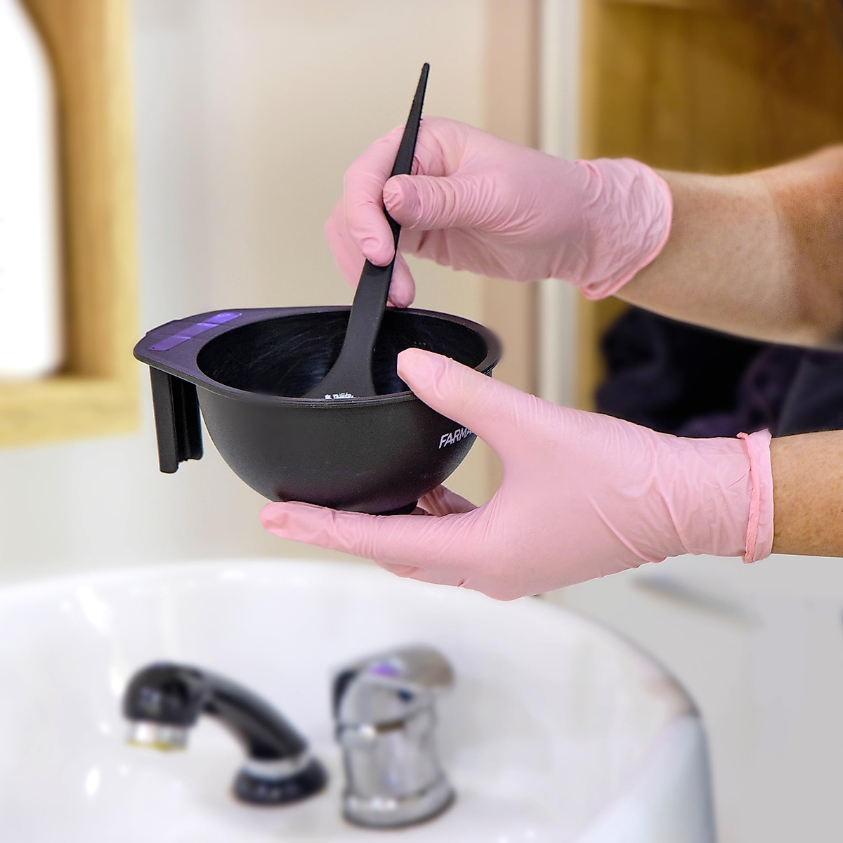 Comfy Package [100 Count Pink Nitrile Disposable Gloves - Latex Free and Rubber Free, Non-Sterile Powder Free Gloves - Medium