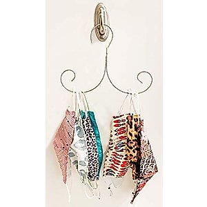 Boottique The Mask Hanger- Mask Storage and Dryer Hanger for Clean Masks (Set of 3 Hangers and 3 Name Tags)