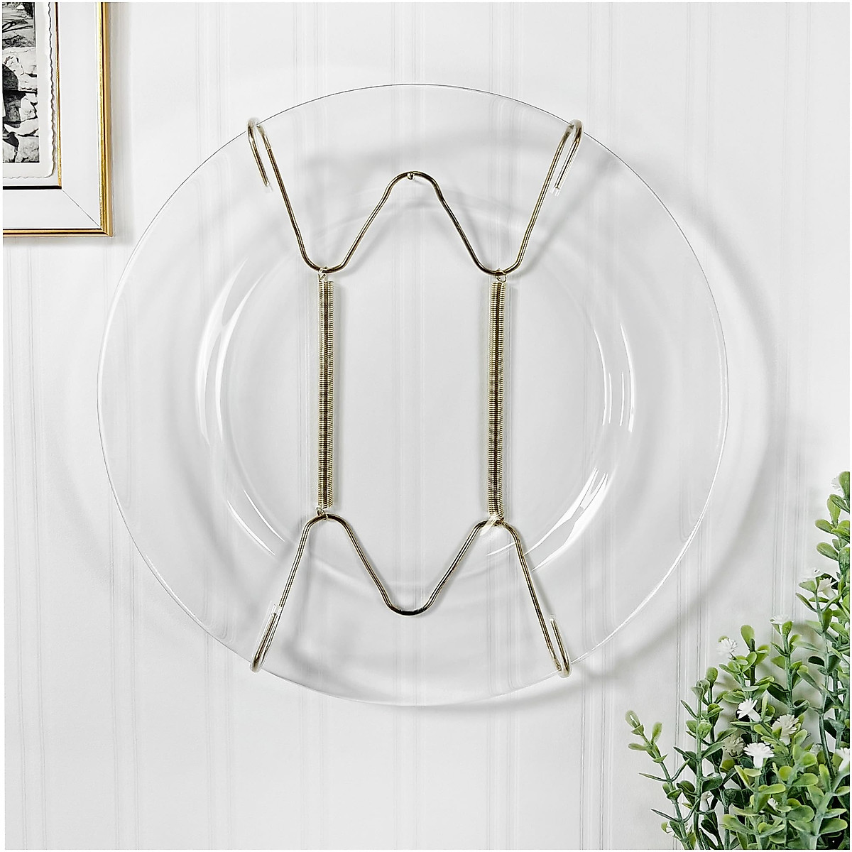Plymor Gold Finish Wall Mountable Tray and Platter Hanger, 8.25" H x 4.75" W x 0.875" D (For Trays or Platters 10" - 16")