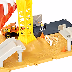 Matchbox Action Drivers Construction Playset, Moving Crane, Car-Activated Features, Includes 1 Matchbox Toy Bulldozer, for Kids 3 Years Old & Older