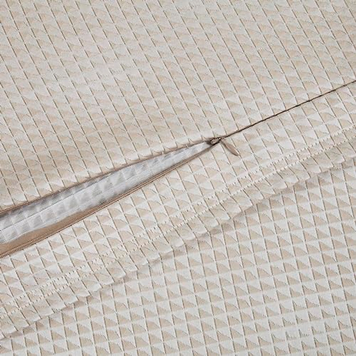 HiEnd Accents Sydney 3 Piece Super King Duvet Cover Set, Champagne Metallic Gold Jacquard Woven Fabric Bedding Set, Modern Contemporary Bed Set, 1 Comforter Cover and 2 Pillowcases