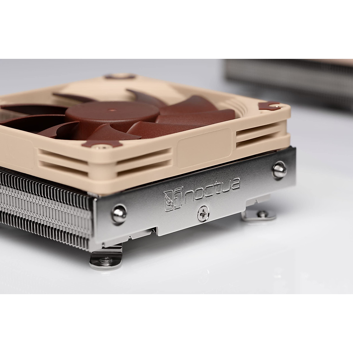 Noctua NH-L9i, Premium Low-Profile CPU Cooler for Intel LGA1200 & LGA115x (Brown)