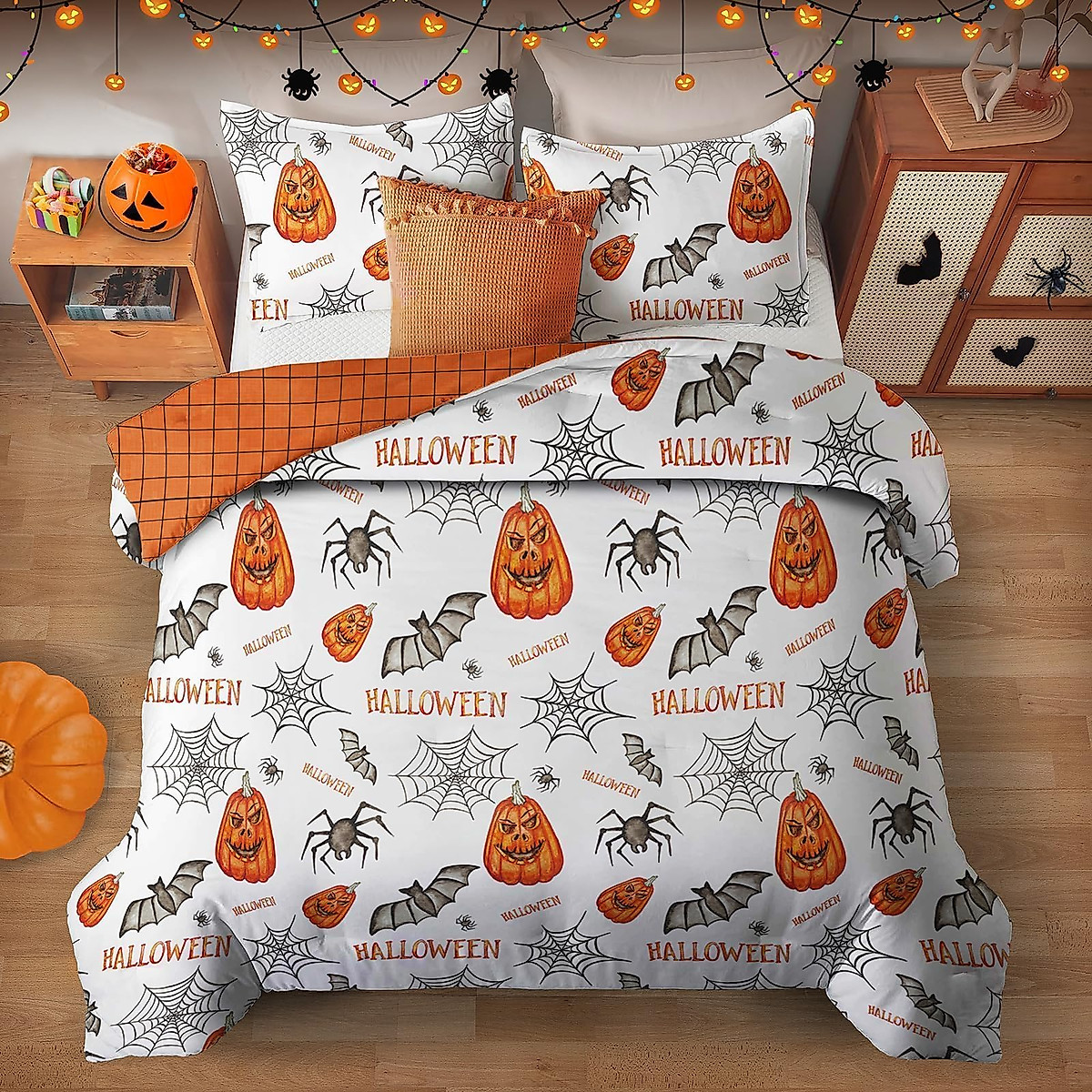 Halloween Duvet Cover Set Queen Fall Pumpkin Spider Cobweb Bat Pattern Duvet Cover, 3 Piece Halloween Themed Bedding Set with Pillowcases, Soft Microfiber Festival Room Decor for Teens Kids(90''x90'')