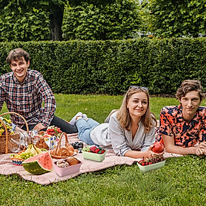 Soaoo Set of 8 Collapsible Silicone Food Storage Containers 12 oz 17 oz 27 oz 41 oz Stackable Collapsible Bowls with Airtight Lid Silicone Lunch Box Set, Oven Microwave Freezer Dishwasher Safe