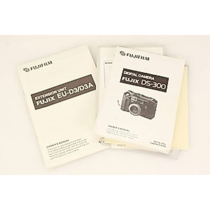 Very Rare FUJIFILM DS-300 Digital Camera from 1997 in Box with Extras
