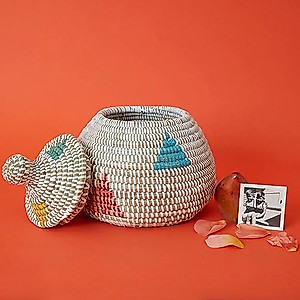 Small Rainbow Triangles Grass Pot Basket