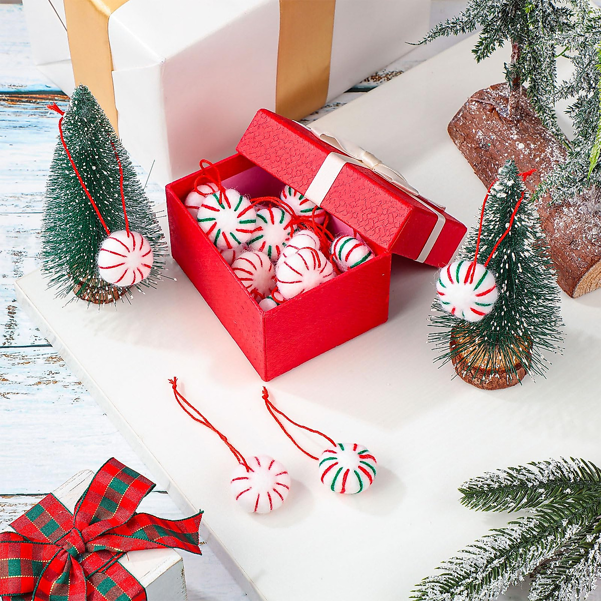 Yuxung 24 Pieces Christmas Peppermint Felt Ornaments Christmas Tree Hanging Peppermint Candy Mini Decorations for Home Party Favors Crafts Holiday Winter