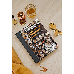 The Modern Bohemian Table: Gathering with Friends and Entertaining in Style