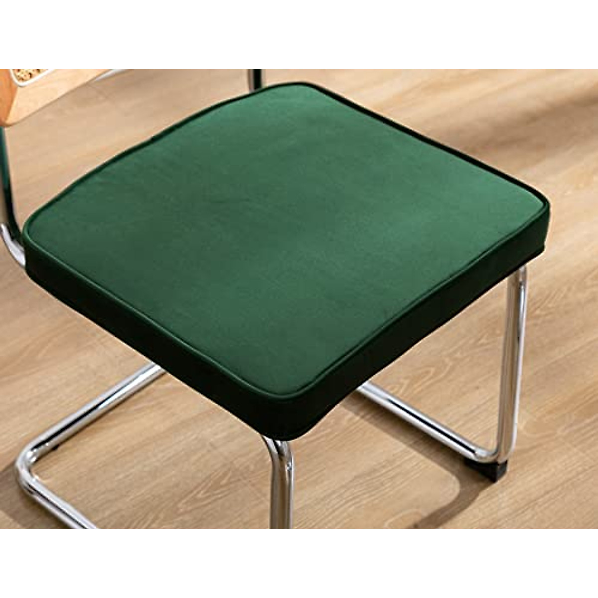 iMenting Velvet Dining Chairs, Mid Century Modern Chairs with Rattan Backrest Upholstered Comfy Side Chair for Home Kitchen Dining Room, Set of 2 Green