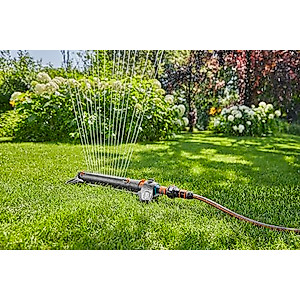 Gardena AquaZoom 18714 Fully Adjustable Oscillating Sprinkler, for Flexible, Leak Proof and Precise Watering, Up to 3800 sq. feet (350 sq. Meters), Made in Germany, 5 Year Warranty.