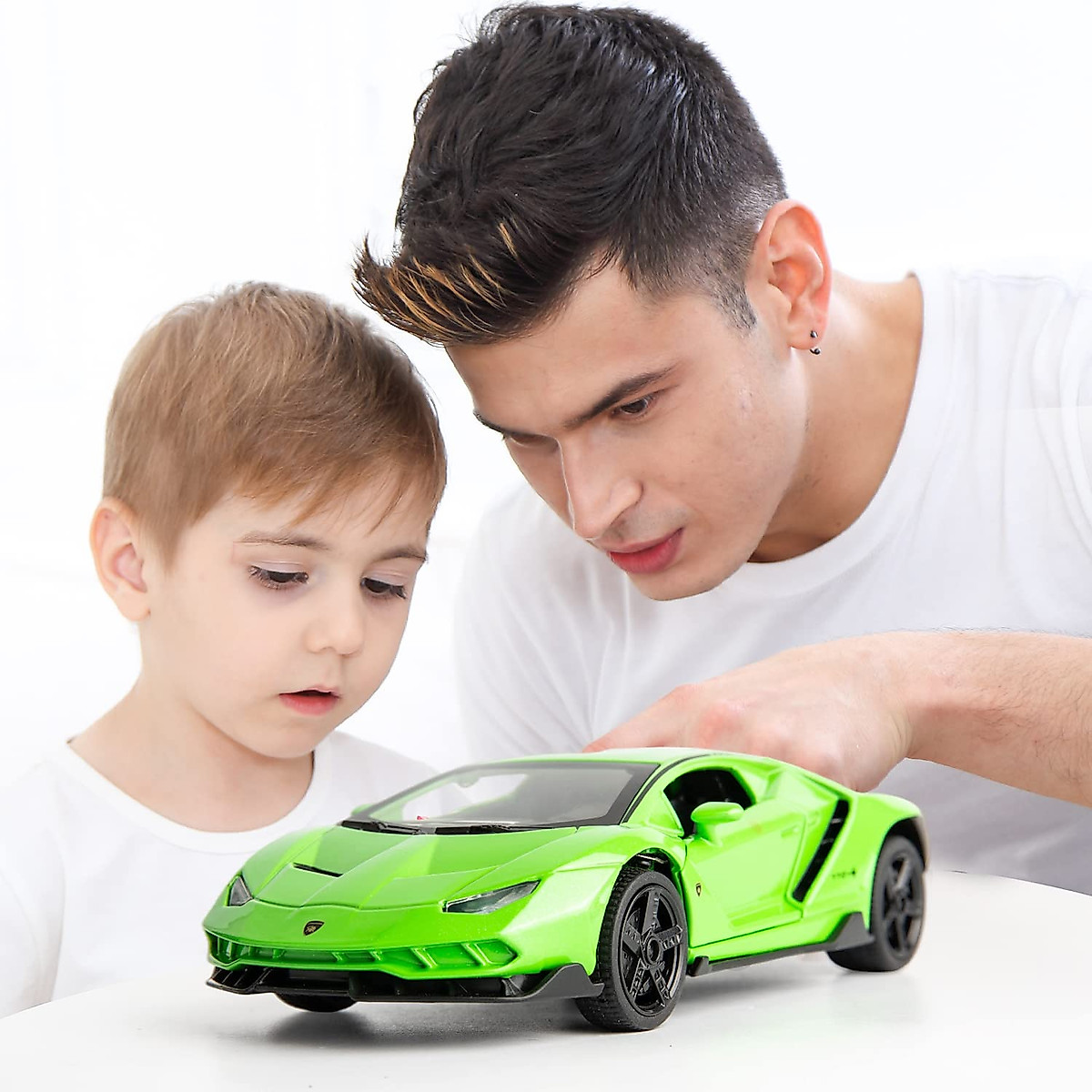 BDTCTK 1:32 LP770 Model Car, Zinc Alloy Pull Back Toy Car with Sound and Light for Kids Boy Girl Green