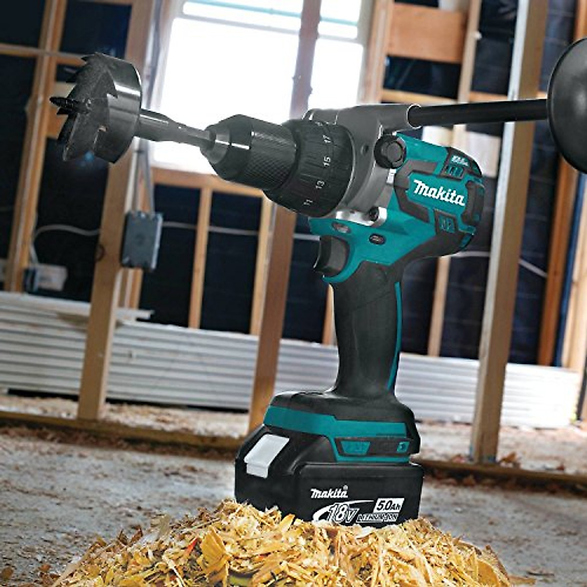 Makita XT268T 18V LXT Lithium-Ion Brushless Cordless 2-Pc. Combo Kit (5.0Ah)