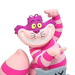 Enesco Alice in Wonderland Disney Showcase Cheshire Cat This Way Miniature Figurine, 3.35 Inch, Multicolor
