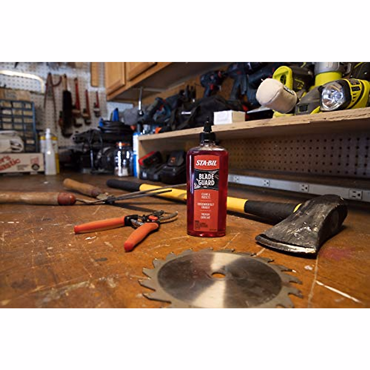 STA-BIL Blade Guard - Premium Blade Lubricant, Helps Maintain Blade Edge, Will Not Harm Plants, Protects Against Rust and Corrosion, Safe for Use On Gas and Electric Equipment, 12oz (22503), Orange