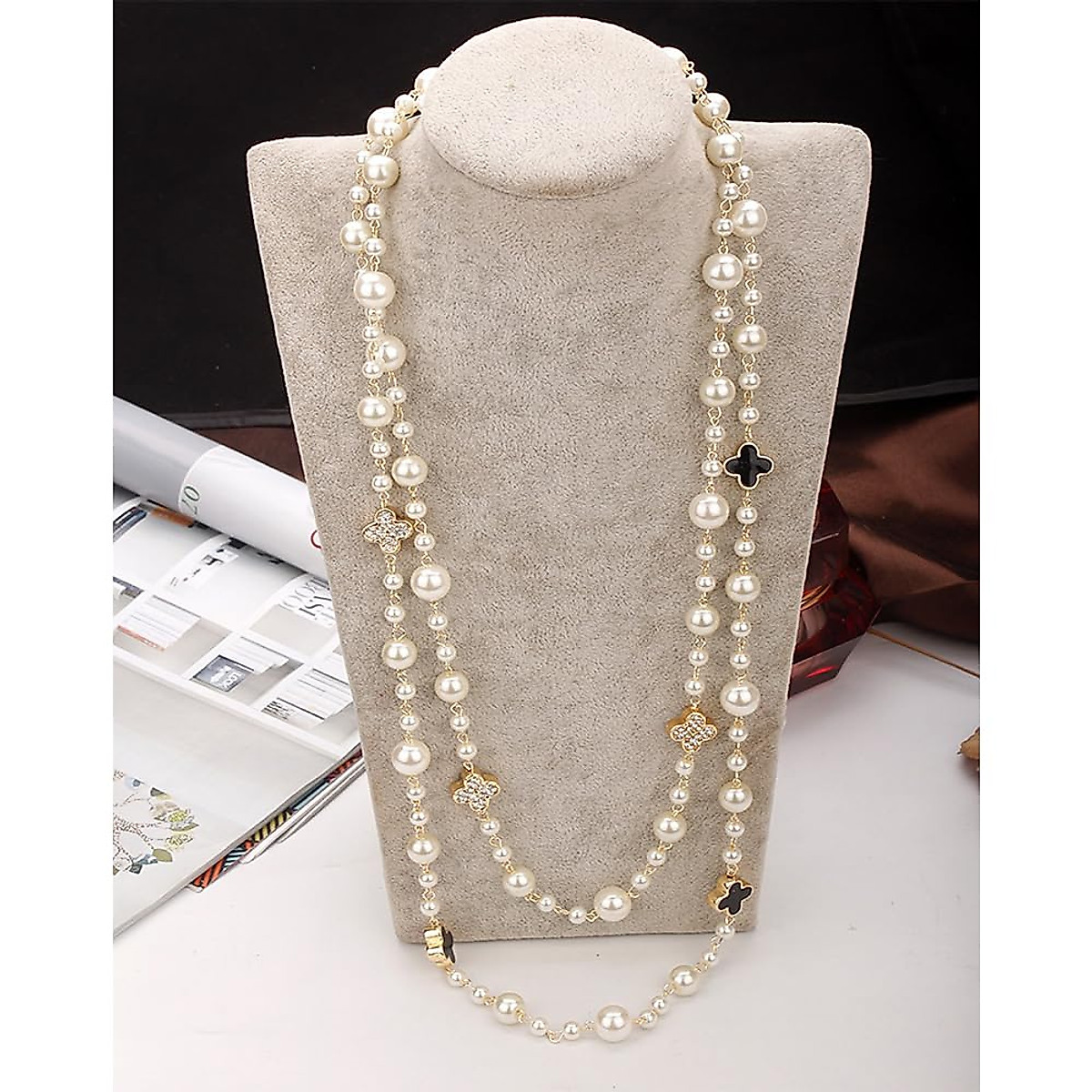 Fashion Designer Imitation Pearl Necklace White layered Long Pearl Necklaces for Women Vintage Jewelry for Party