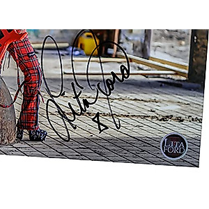 Lita Ford - Hand Signed 8" x 10" Photograph Graffiti - Official