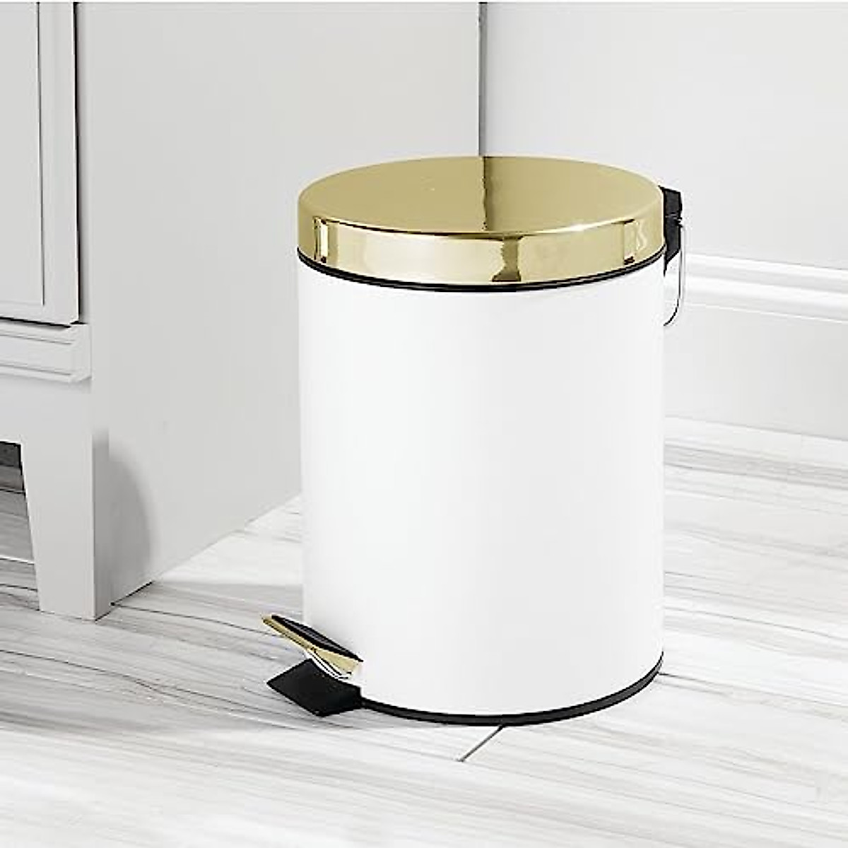 mDesign Pedal Bin — Metal Waste Bin with Pedal, Lid and Plastic Bucket Insert — Perfect for Bathroom, Kitchen, and Office — Household Rubbish Bin with Ergonomic Design — White/Gold