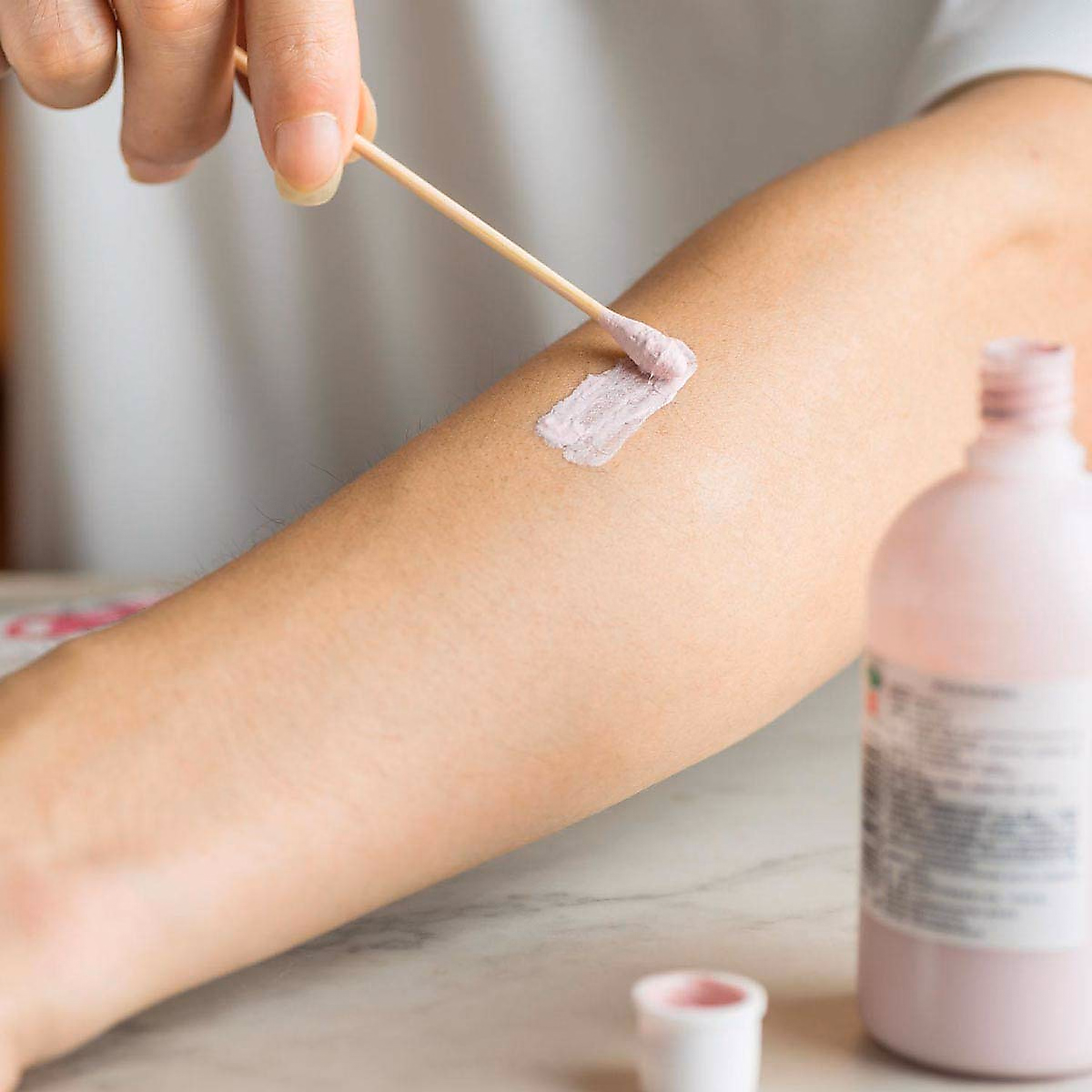 400 Count 6 Inch Long Cotton Swabs with Wooden Handles Cotton Tipped Applicator for Cleaning