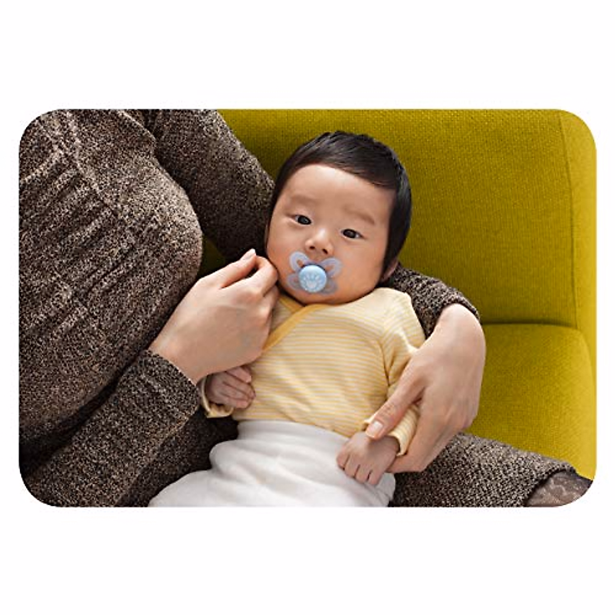 MAM Original Start Newborn Baby Pacifier, Best Pacifier for Breastfed Babies, Sterilizer Case, Girl , 0-3 Months 2 Count (Pack of 1)