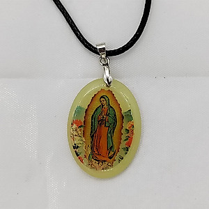 PTGMH Religious Jewelry Adjustable Virgin Mary Necklace for Women Godmother Necklace Lady of Guadalupe Oval Pendant Resin Glow in the Dark Fashionable Religious Gifts (green)
