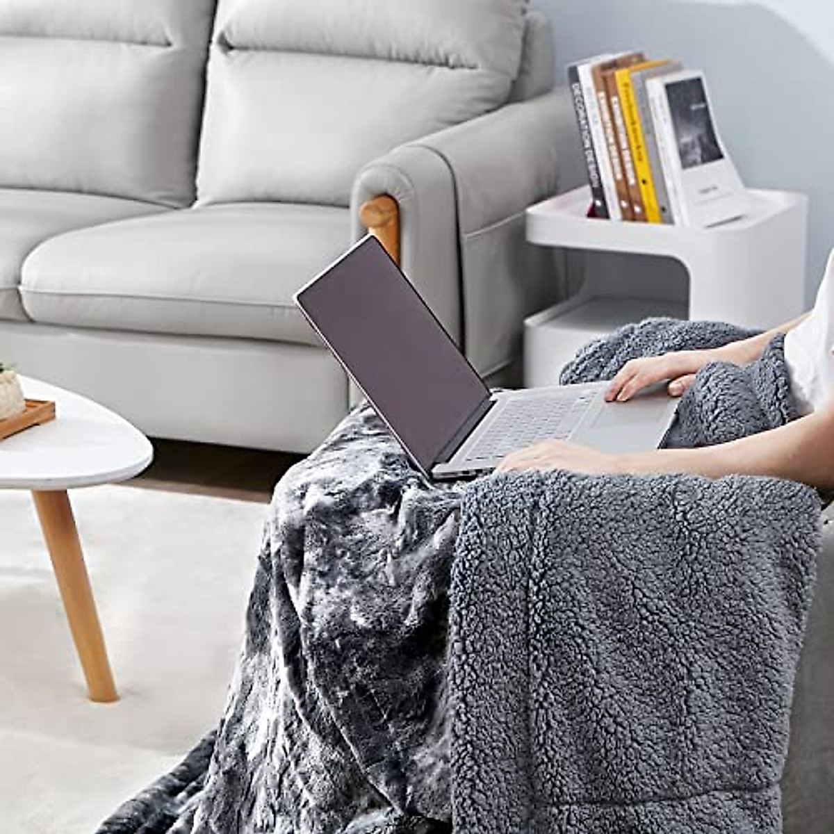 Comaza Faux Fur Throw Blanket with Reversible Sherpa for Sofa,Couch and Bed,Queen Size Soft Cozy Fuzzy Plush Fluffy Fleece Blankets(Gray,90x90 inches)