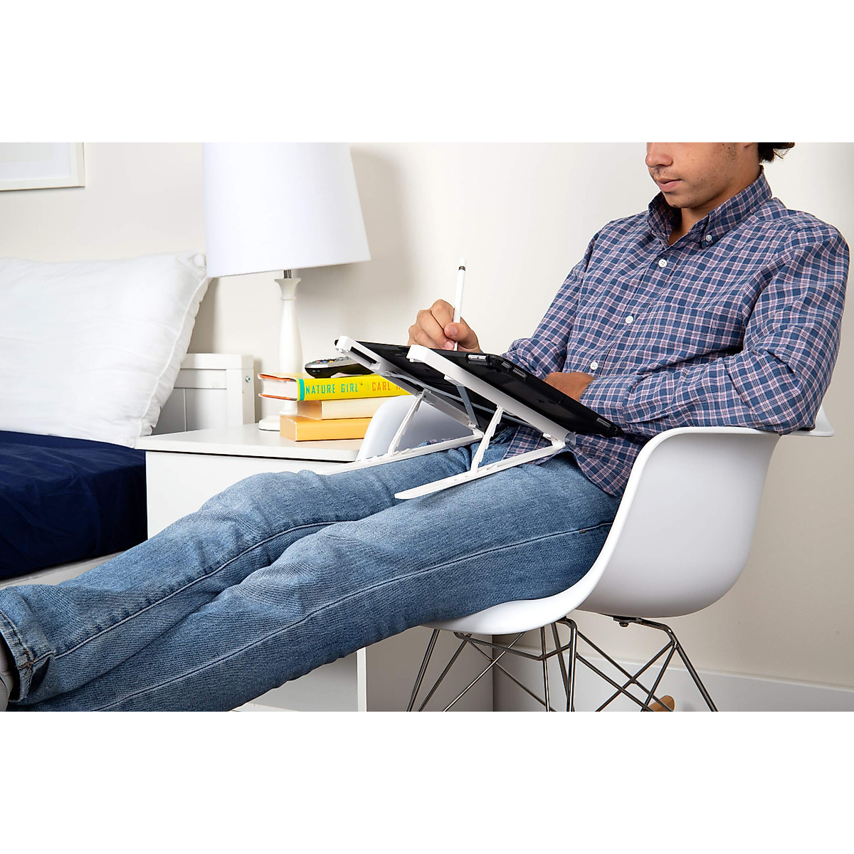 Mind Reader Folding Collapsible Laptop, Adjustable Tablet Stand, White (FOLAP-WHT)