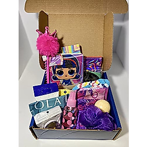 First Moon Gift|Menstruation First Period Kit for Teens|Tween Girl Gifts|Teens Period Celebration Starter Kit|Mother to Daughter Father to Daughter Gifts Box|New Moon Gift (Pouch Socks Pen Varies)