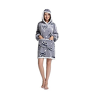 LUSJNGE Adult Sherpa Wearable Blanket Hoodie for Women Teen Girls Giant Hooded Blanket Sweatshirt Fluffy Comfy Fleece Snuggie Blankets with Sleeves Raccoons