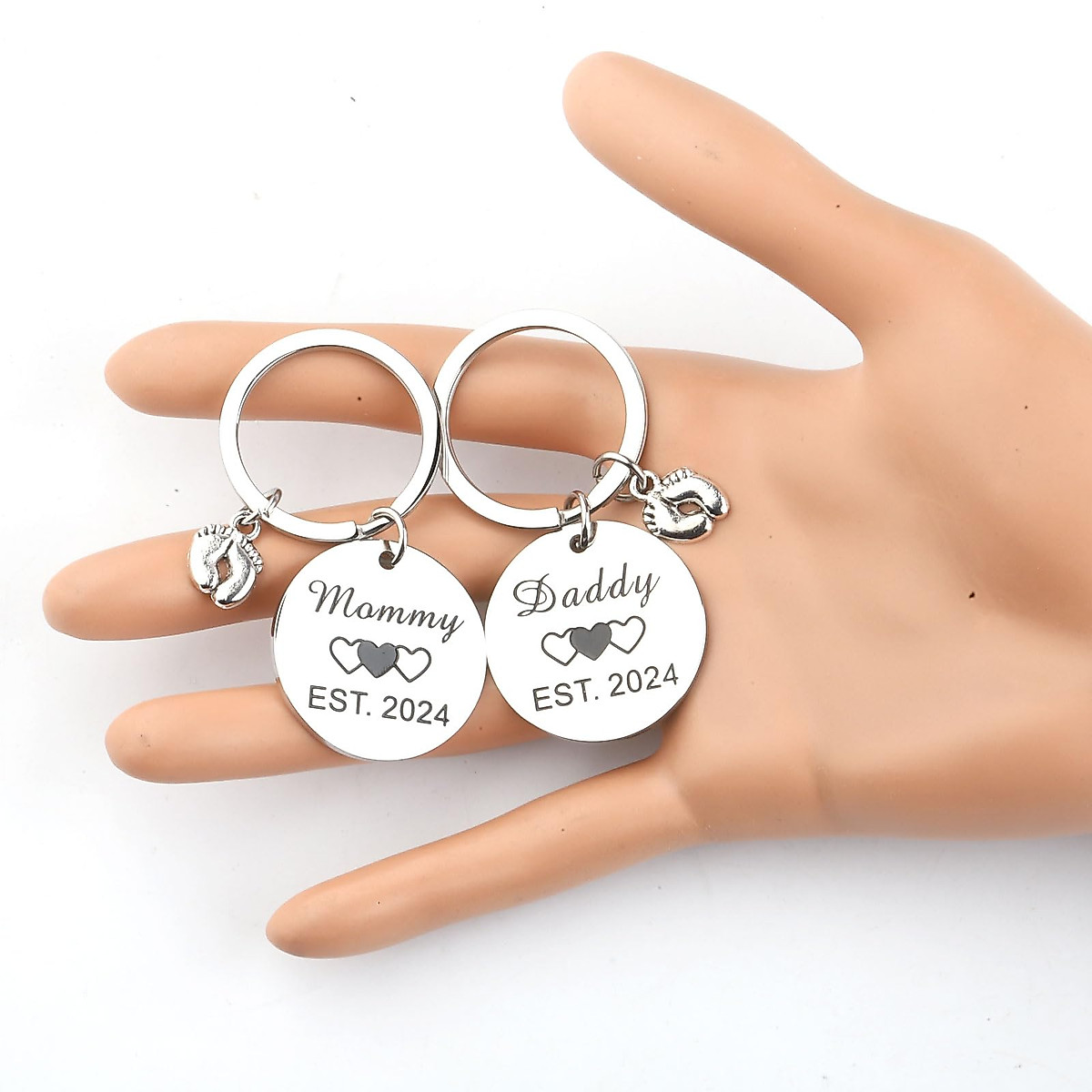 BNQL Daddy and Mommy Est 2024 Keychain Set New Parent Gifts Pregnancy Announcement Gifts for Mom First Time Parents Gifts (daddy mommy 2024 keychain)