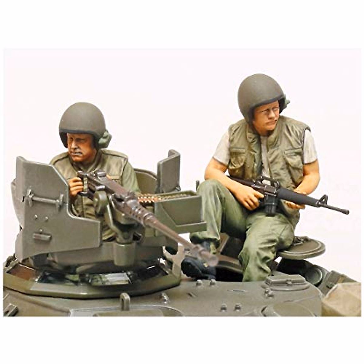 Tamiya 35365 1/35 US Airborne Tank M551 Sheridan Plastic Model Kit