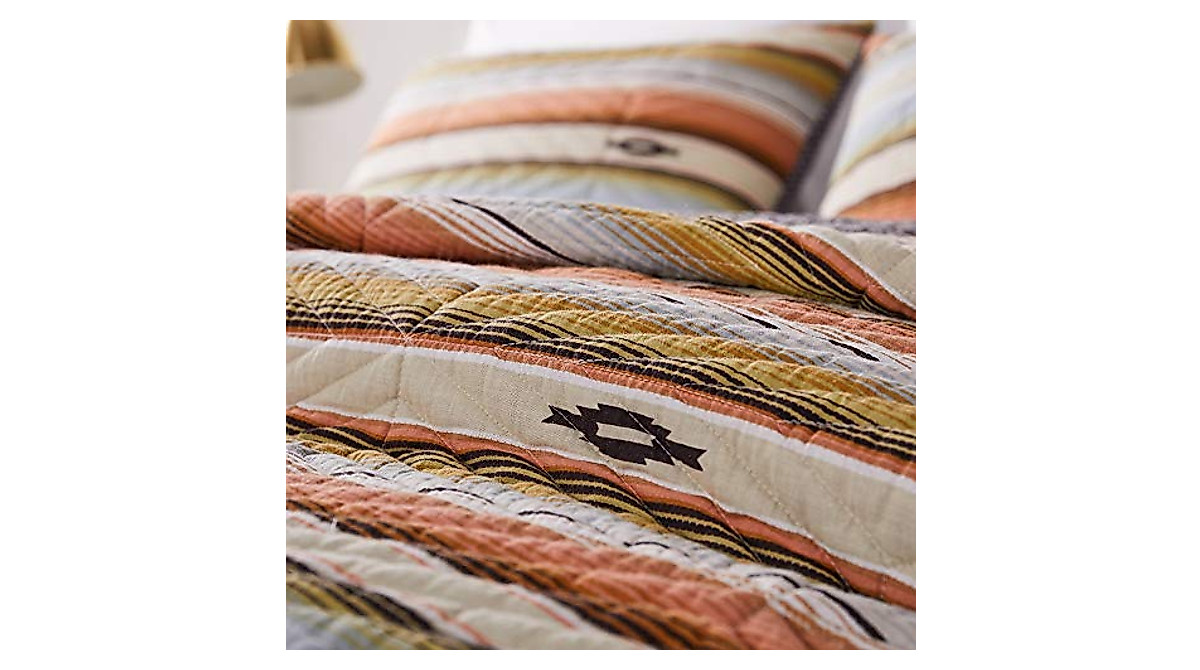 Barefoot Bungalow Painted Desert Quilt Set — Reversible Southwestern Style