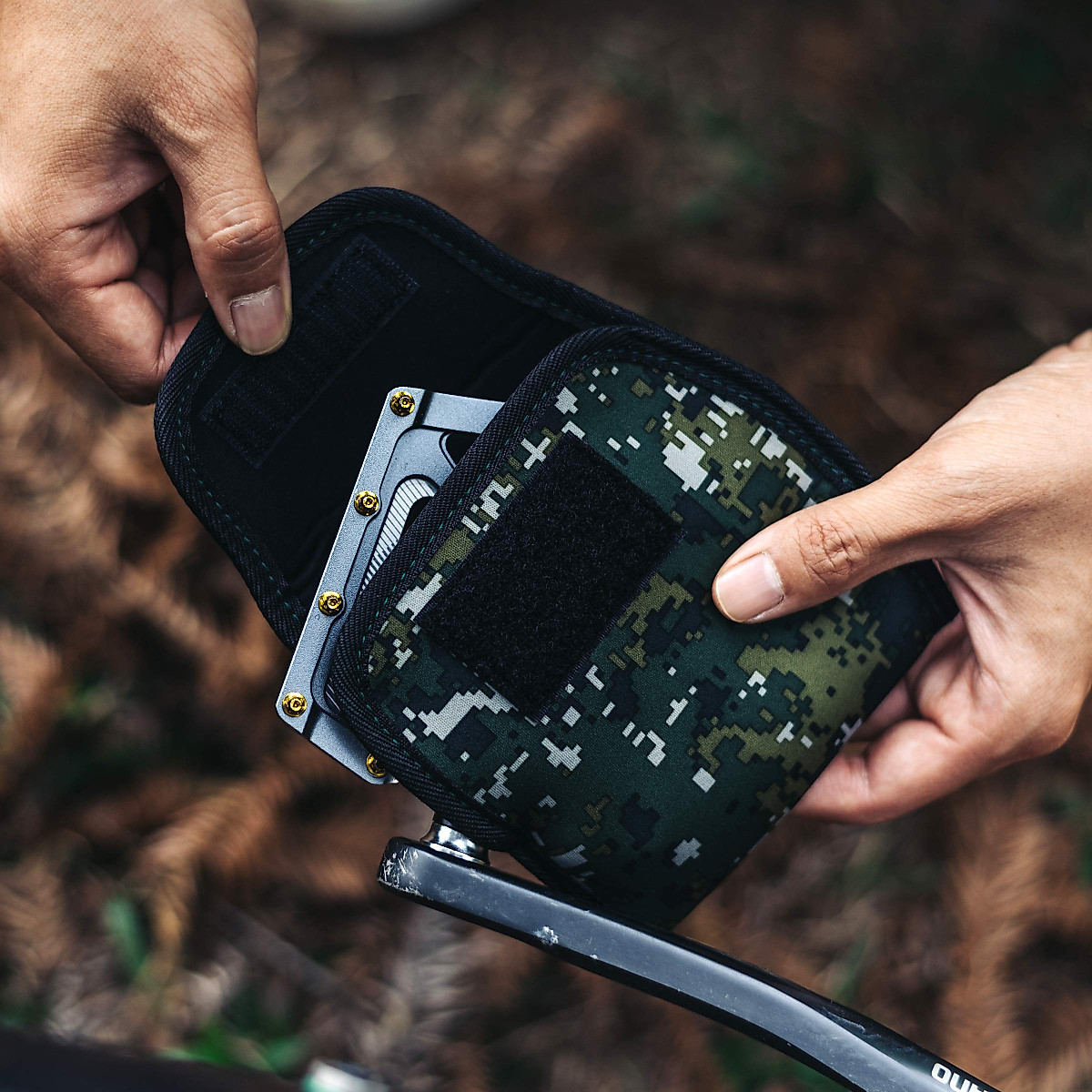 Granite Pita Bicycle Pedal Covers, Bike Pedal Covers for Bike Transport Protection, Against Damage and Scratche When in Storage and Transit, 3mm Thick Neoprene Pedal Covers (Large, Green Camo)