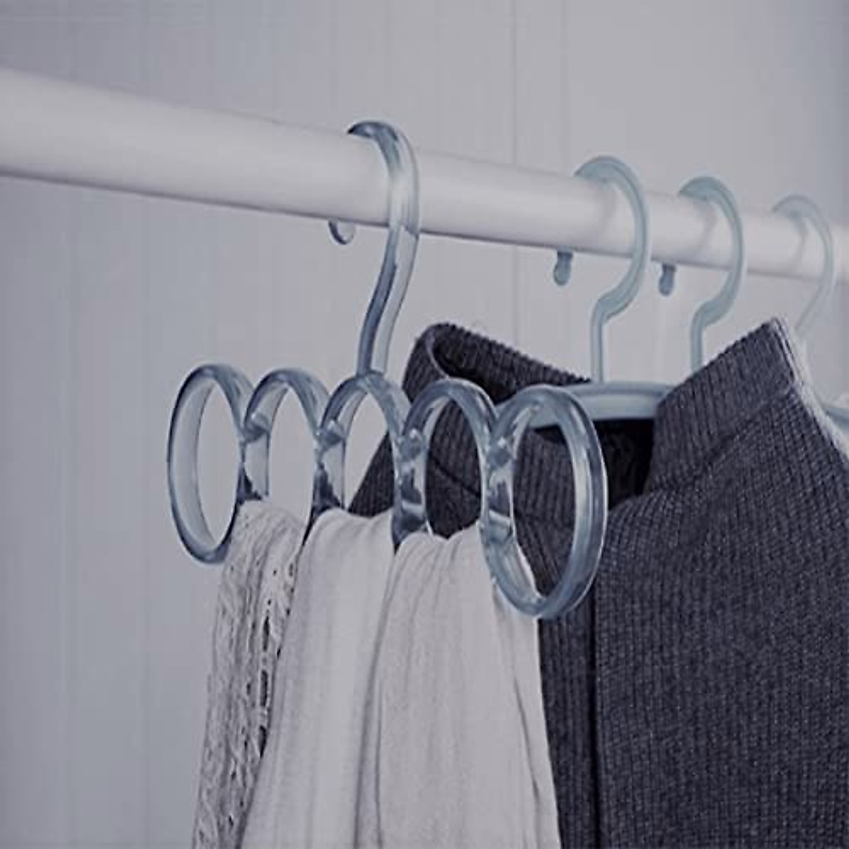 Efficient Closet Organizer: 5-Hole Snag-Free Scarf Hanger - Durable Plastic Storage Solution for Scarves, Belts, Jewelry, and More