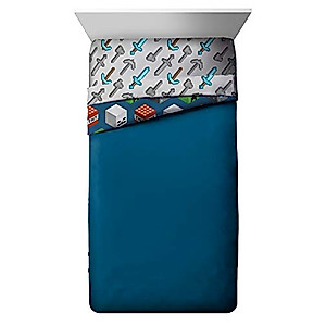 Minecraft Isometric Characters Twin Comforter - Super Soft Bedding Features Creeper - Fade Resistant Polyester Microfiber Fill (Official Minecraft Product)